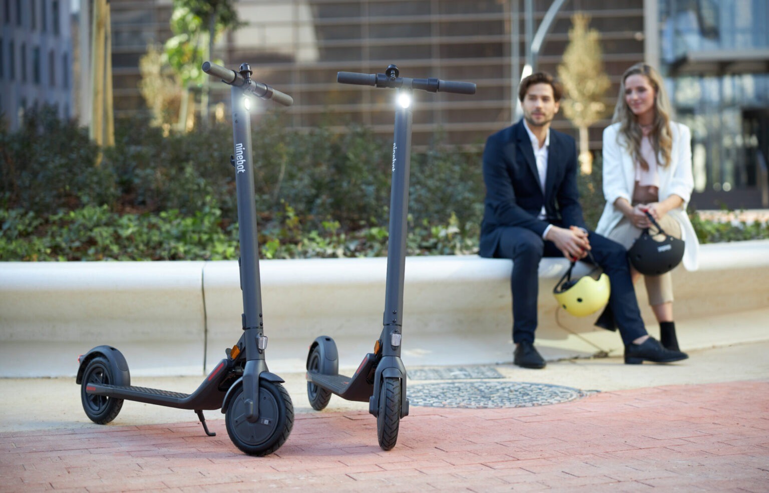 Ninebot by Segway Kickscooter E22E sähköpotkulauta - Akulla.fi